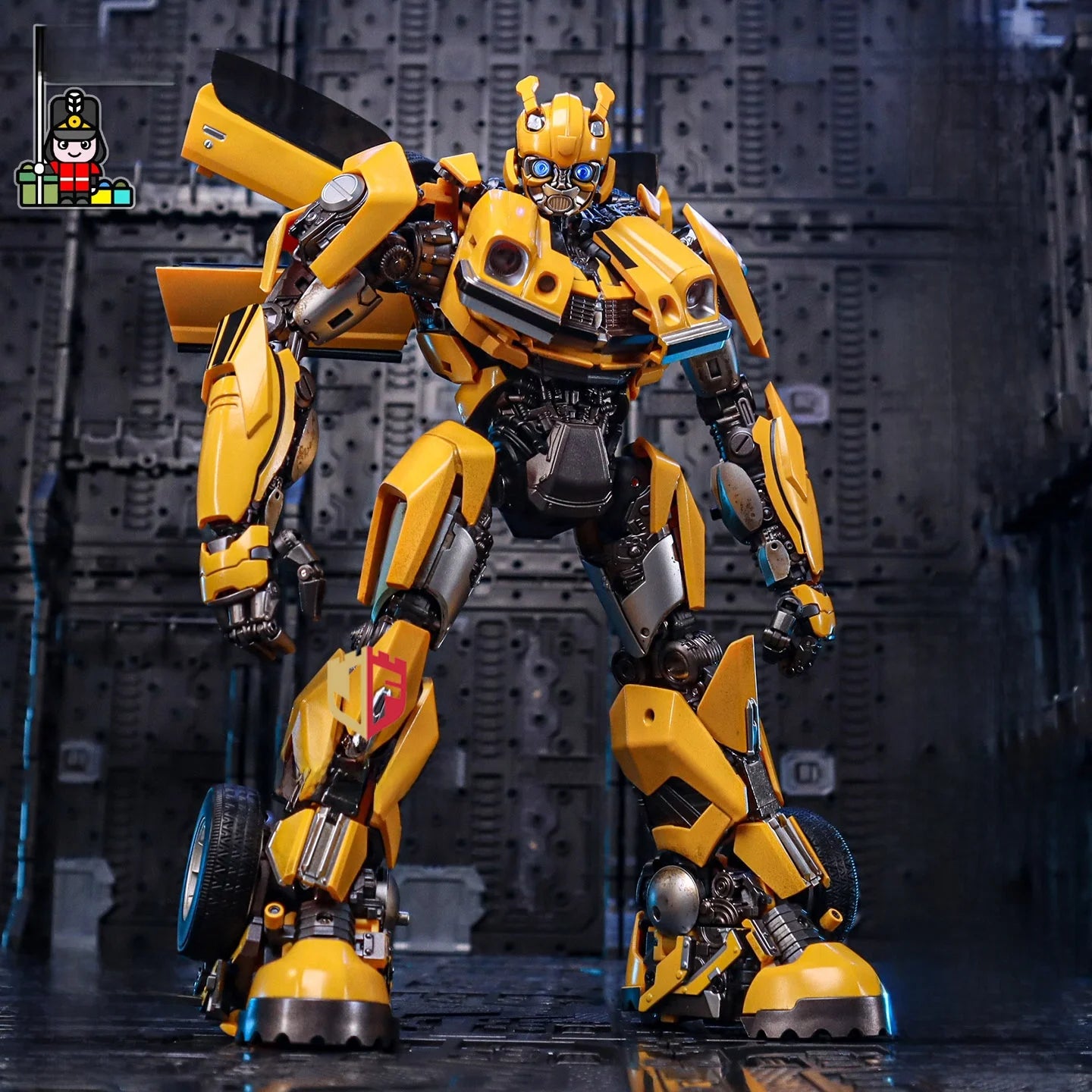 Transforming Yellow Bee Toy Model Alloy Skeleton Moveable Car Person C ...