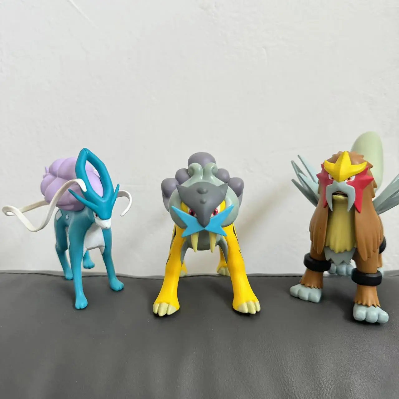 1：20 Scale World CANDY TOY Suicune Entei Raikou PB Limited Action Figu ...