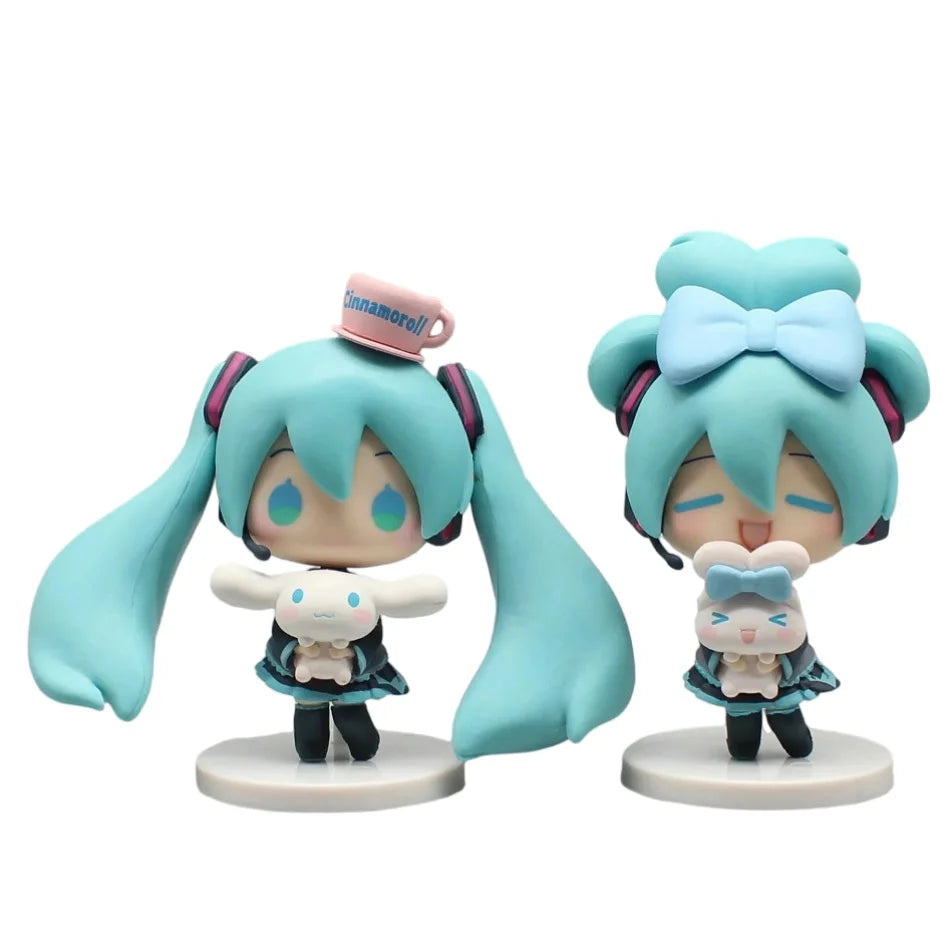 Hatsune Miku Anime Figurine Holding Cinnamoroll Bean Eyed Kawaii Table ...